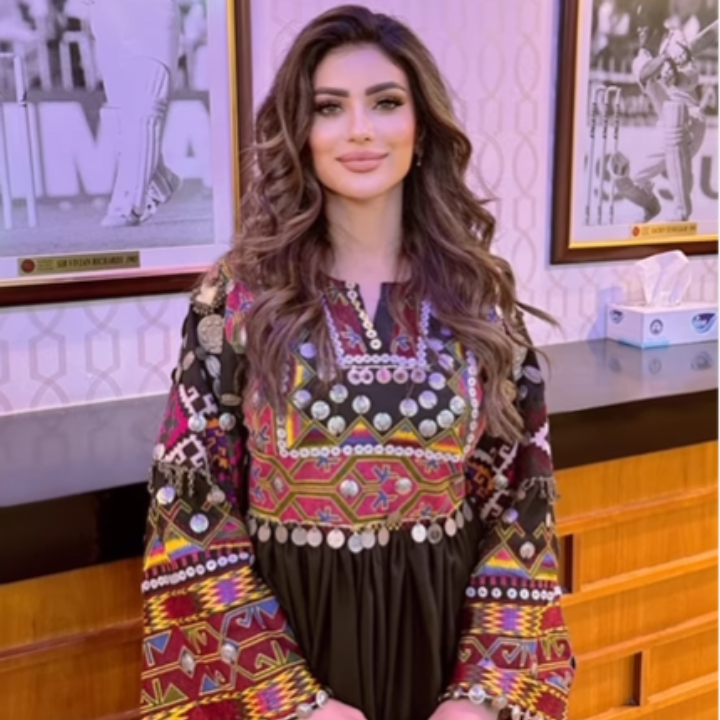 रिंकू सिंह पर दिलों-जान से फिदा है अफगान की ये सुंदरी, देखें Wazhma ...