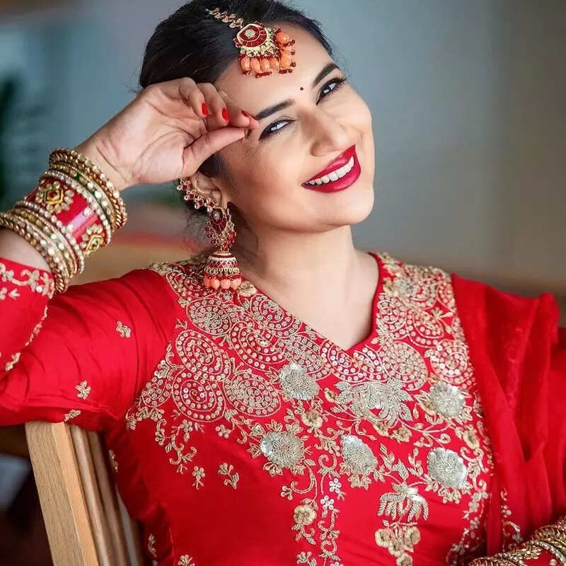 TMKOC: दयाबेन बनने के लिए परफेक्ट हैं ये 9 TV हसीनाएं, एक्टिंग में दिशा ...