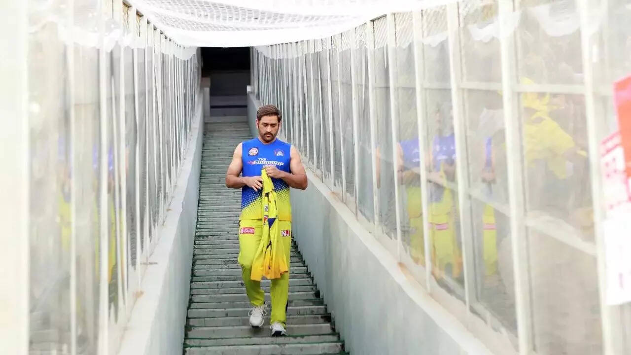 MS Dhoni New Look: IPL 2024 से पहले देखें माही का न्यू लुक, आप भी हो ...
