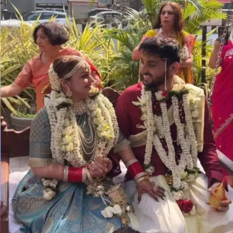 Neha Laxmi Iyer और रुद्रायश जोशी ने दो रीति-रिवाजों से की शादी, जन्मों ...