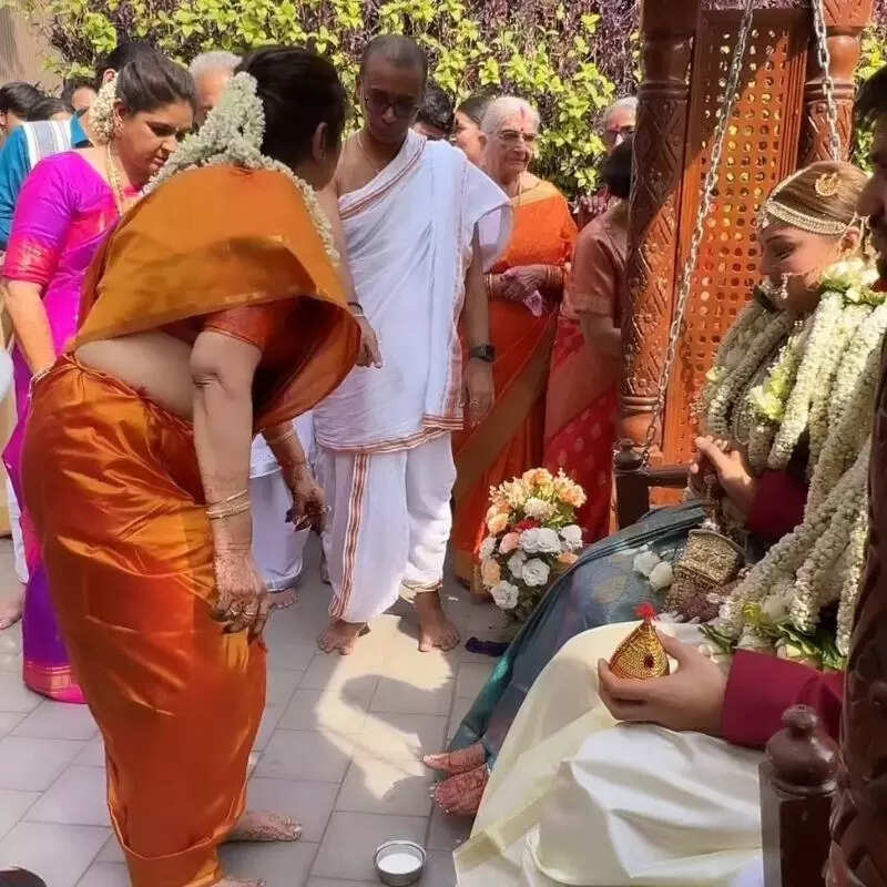 Neha Laxmi Iyer और रुद्रायश जोशी ने दो रीति-रिवाजों से की शादी, जन्मों ...