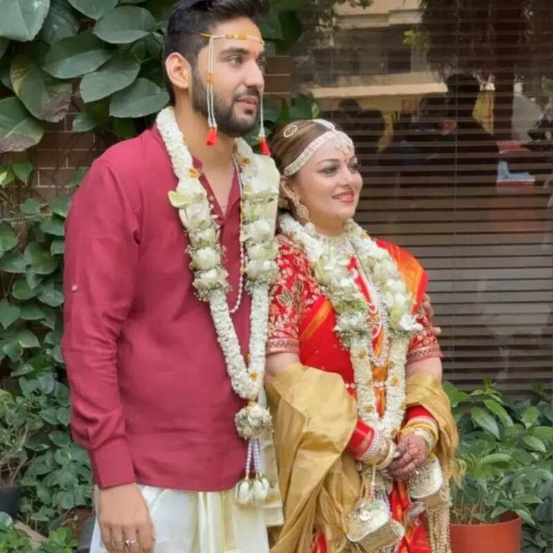 Neha Laxmi Iyer और रुद्रायश जोशी ने दो रीति-रिवाजों से की शादी, जन्मों ...