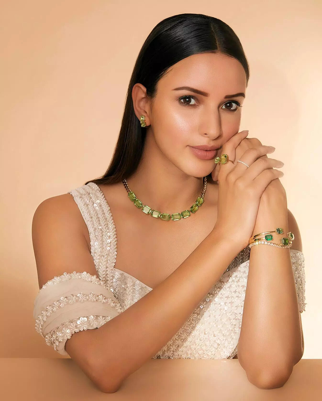 Heeramandi: आलमजेब के किरदार में जान फूंक देतीं ये 7 हसीनाएं, एक्टिंग ...