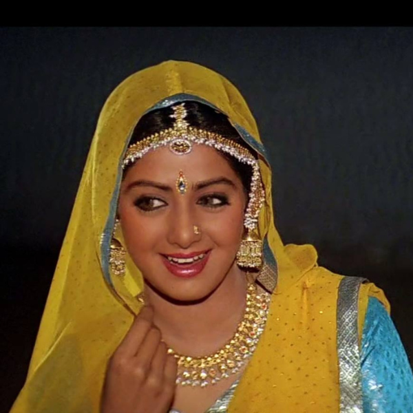 बिन ब्याही मां बनीं बॉलीवुड की ये 9 हसीनाएं, Alia Bhatt ने प्रेग्नेंट ...