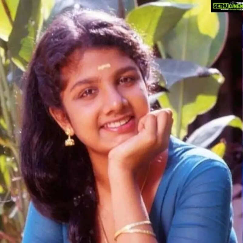 Rambha Birthday Special: 13 साल पहले एक्टिंग छोड़कर टोरंटो चली गई ये ...