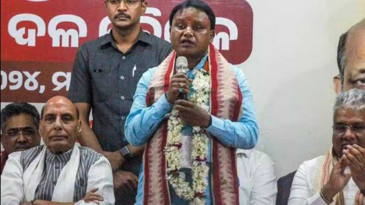 मोहन माझी सरपंच से लेकर ओडिशा के CM तक, कुछ ऐसा रहा है सफर - Mohan ...