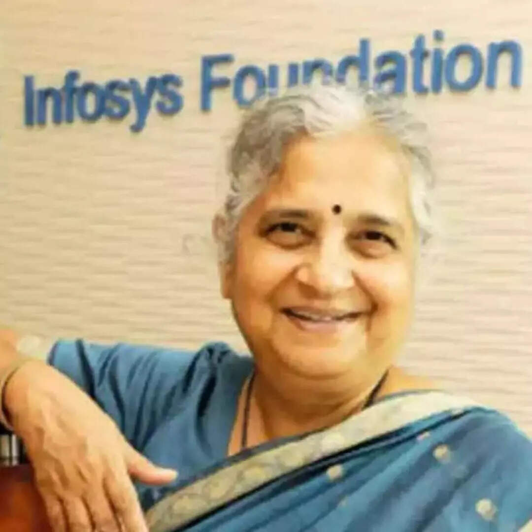 करोड़ों की मालकिन सुधा मूर्ति के लिए ऐसे अरबपति भी हैं गरीब, रद्दी लगती ...