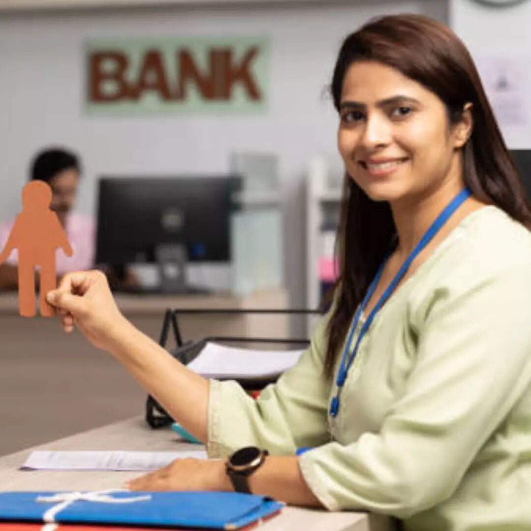 What Is The Salary Of Bank Clerk Know SBI PNB BOB And BOI Clerk Salary ...