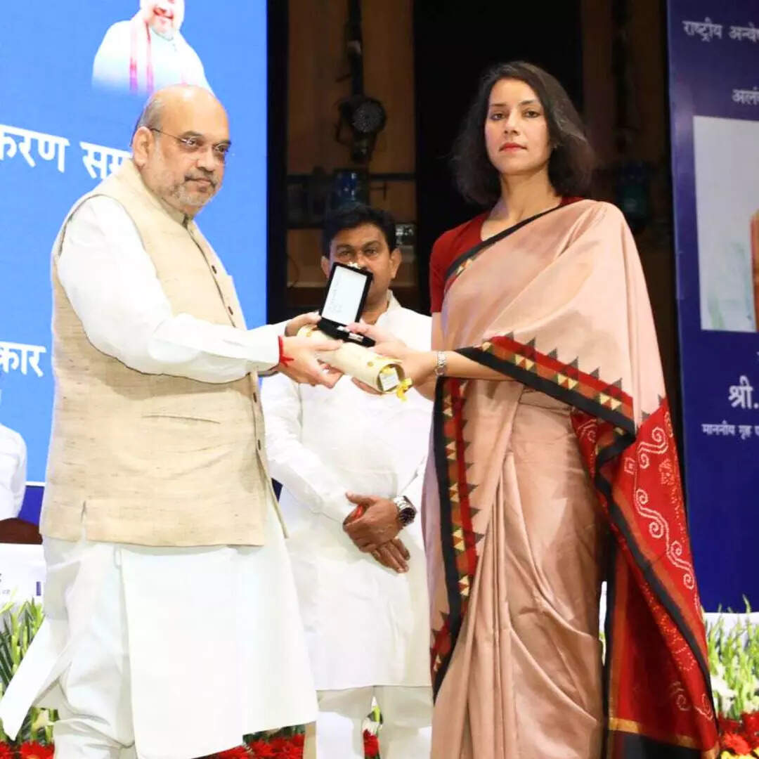 Success Story of IPS Sanjukta Parashar Beautiful IPS Officer Encounter ...