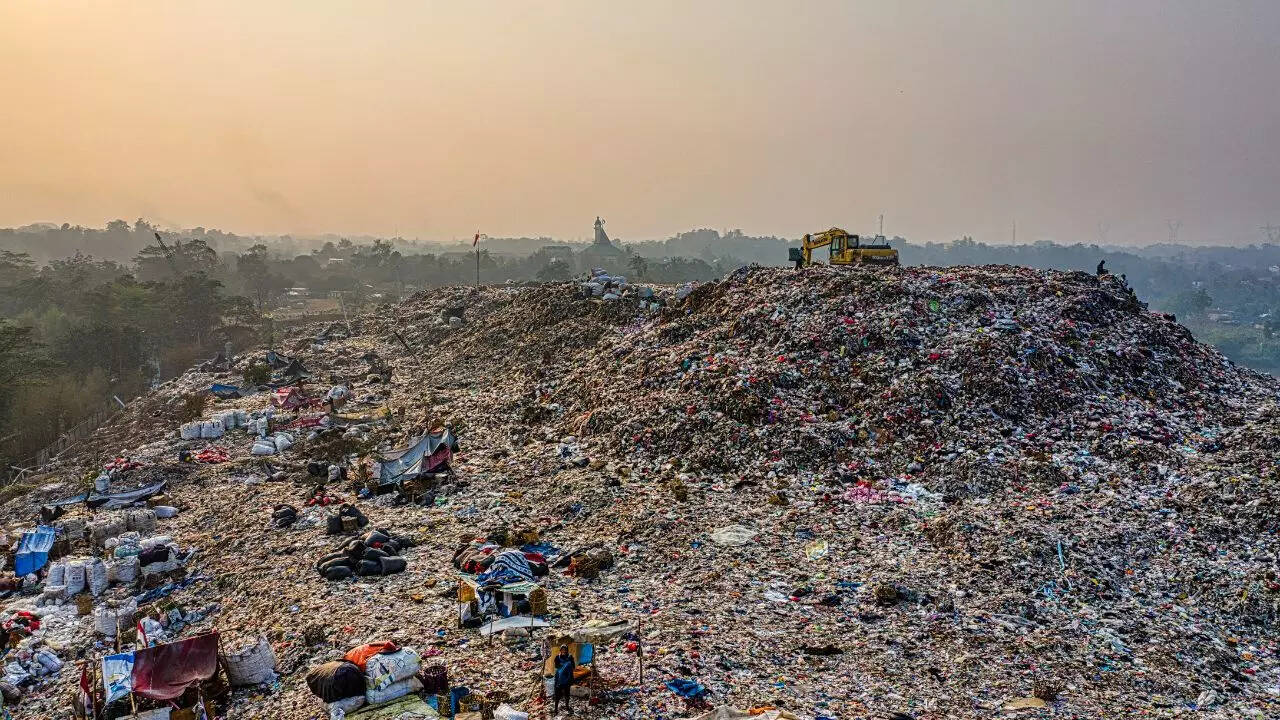 Why is the maximum plastic waste generated in India know all reasons