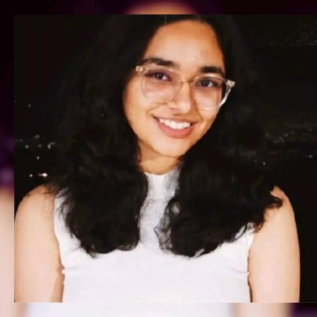 Vedika Gupta success story who scored 705 marks out of 720 in NEET Exam check her solid planning ...