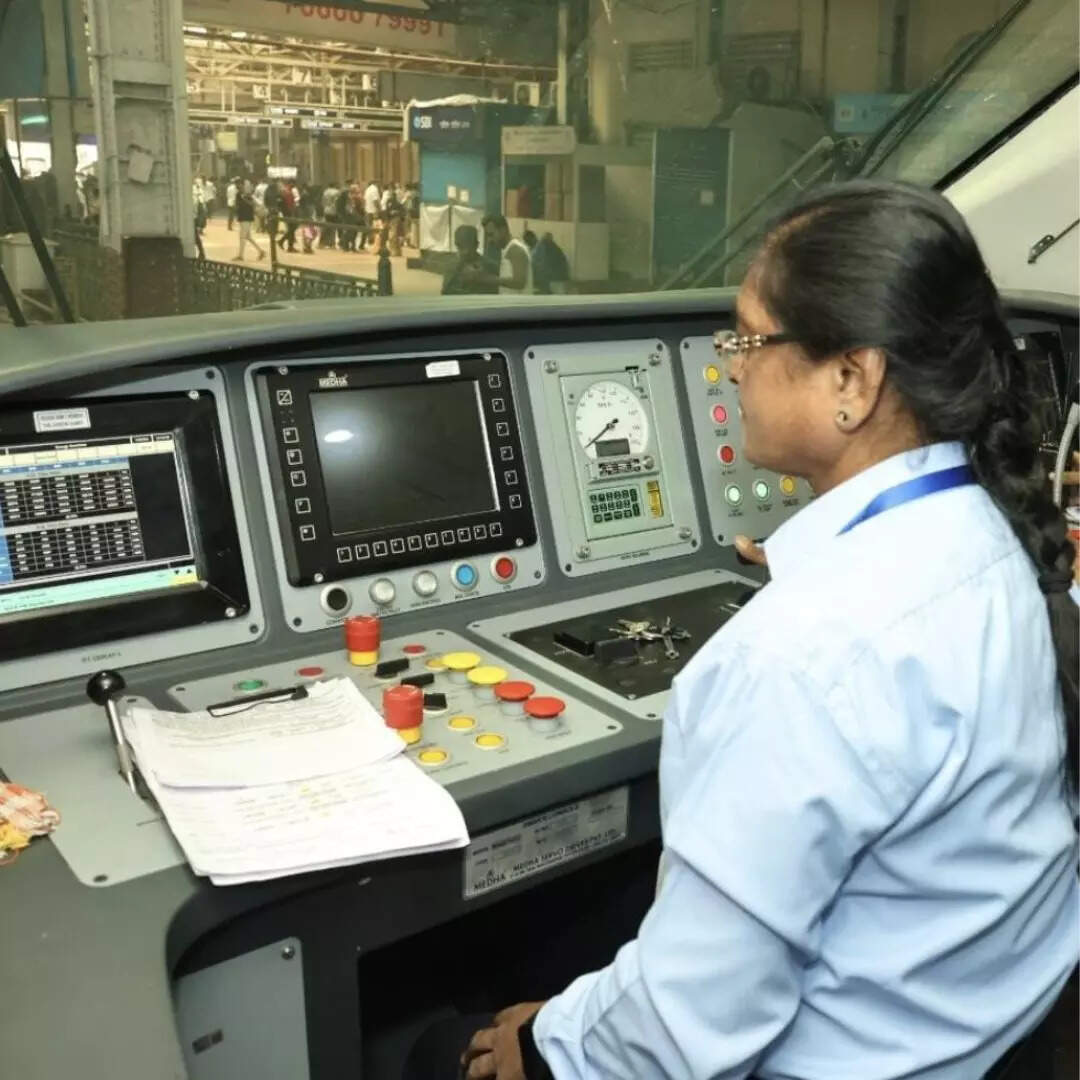 How To Become Train Driver Know Indian Railway Loco Pilot Salary ...