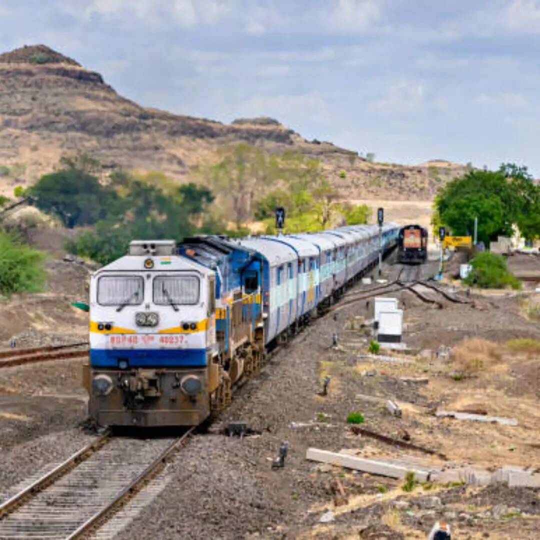 Benefits Offered To Senior Citizens In Indian Train By Indian Railway