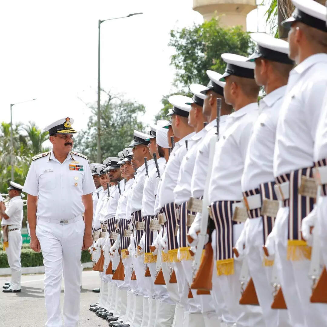 How To Join Indian Navy After 12th Gaduation Indian Navy Mein Kaise ...