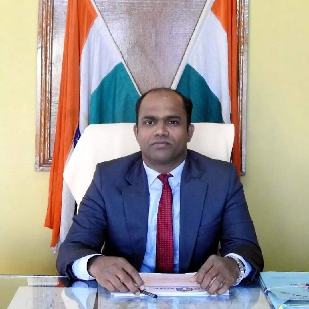 Success Story of IAS Mohammed Ali Shihab Lived in Orphanage Basket ...