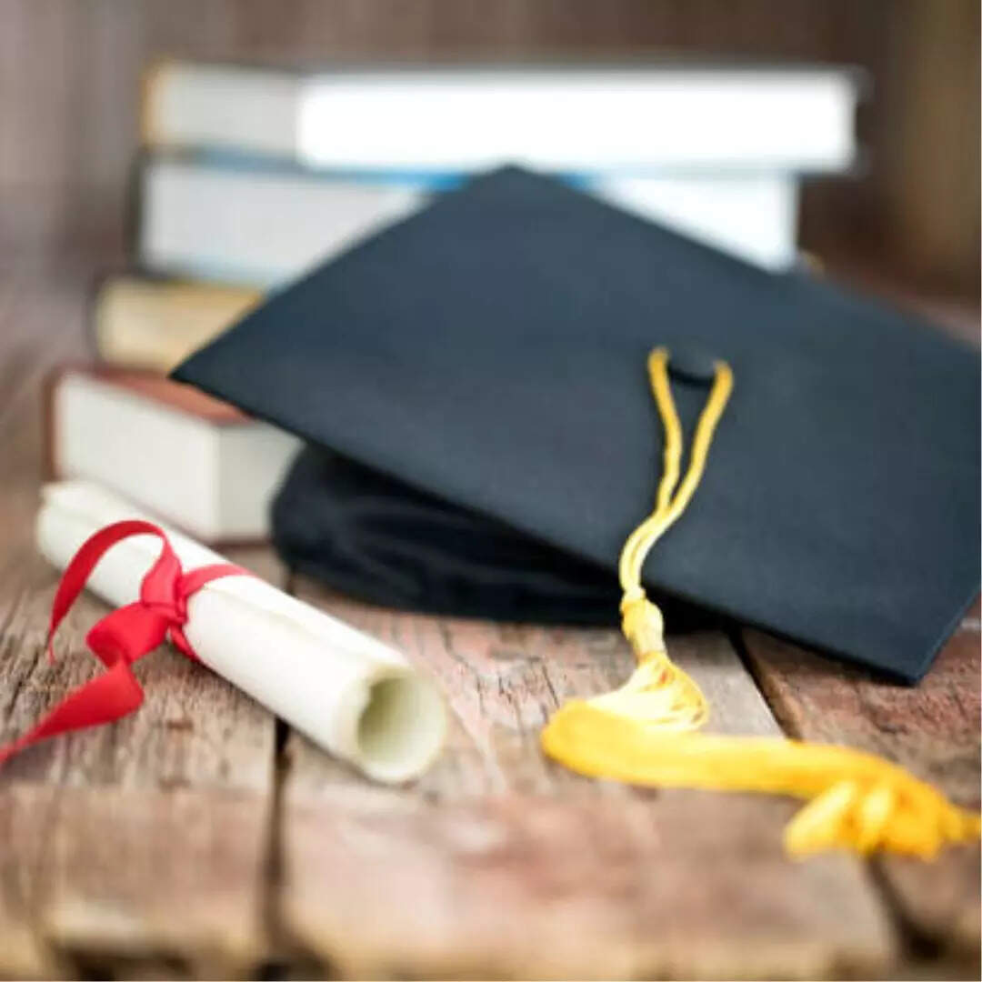 Success Story Of Pinki Haryan From Slum Dweller To Doctor Inspiring ...