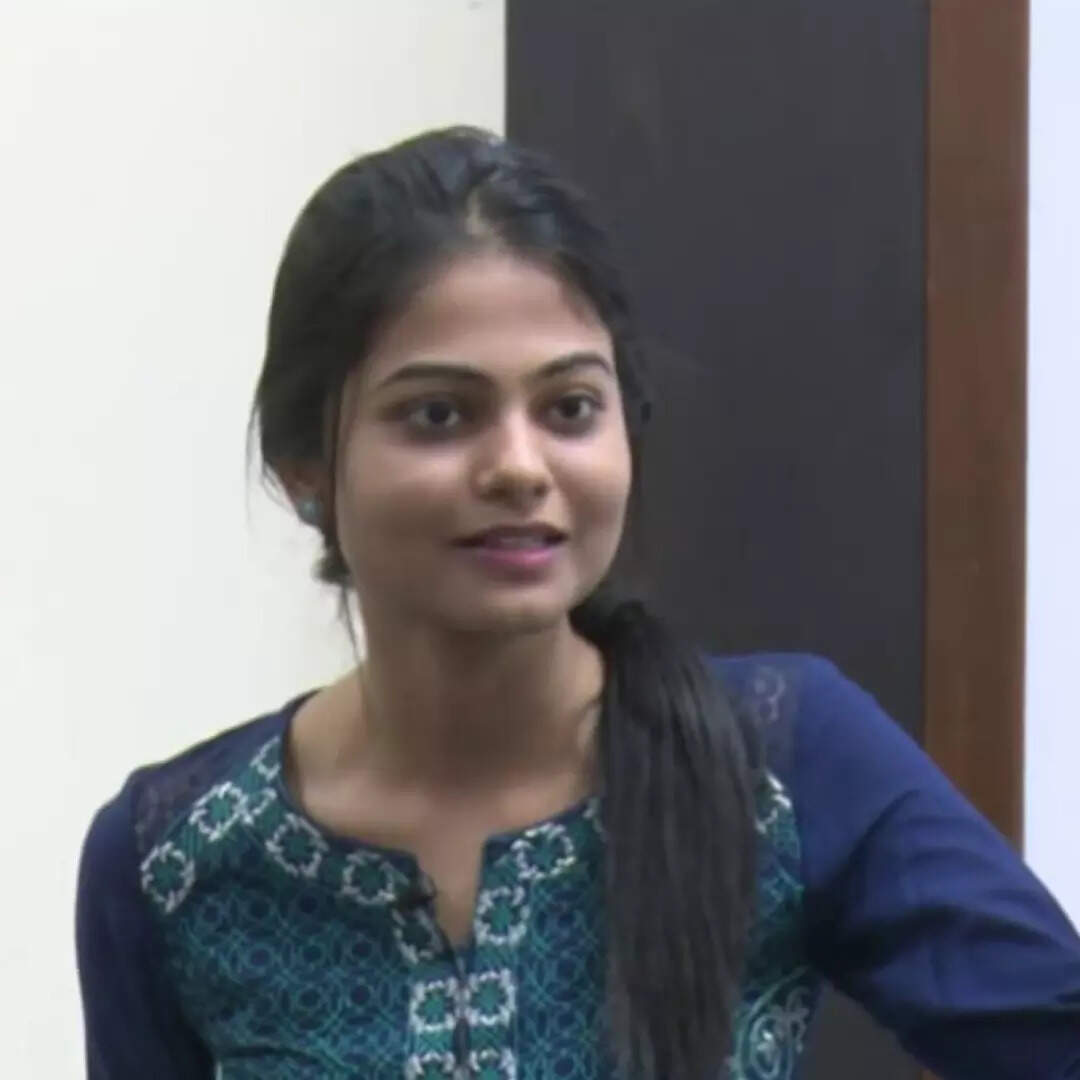 IAS Artika Shukla Success story IAS tina dabi best Friend UPSC 4th rank ...