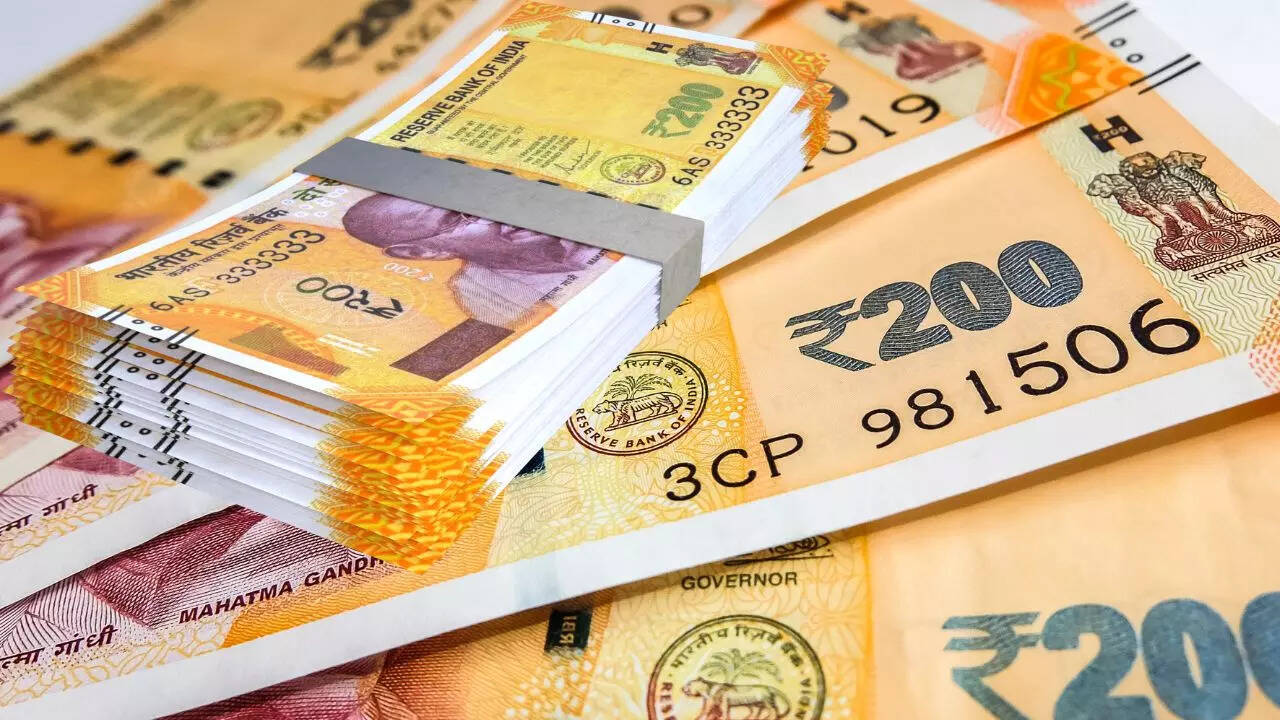 How to identify fake currency notes of Rs 100, 200 and 500 - Fake ...