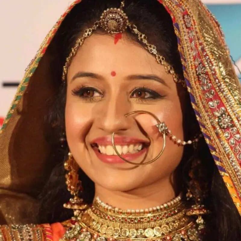 ये हैं नैन-नक्श में सबसे सुंदर टीवी की 7 हसीनाएं, चौथी वाली को बुलाते ...