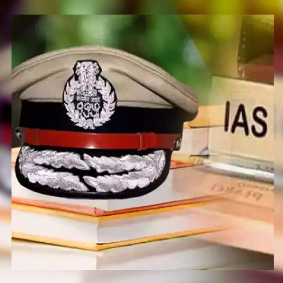 IAS परीक्षा पास करने के बाद जानें कौन कौन से मिलते हैं पद, चेक करें ...