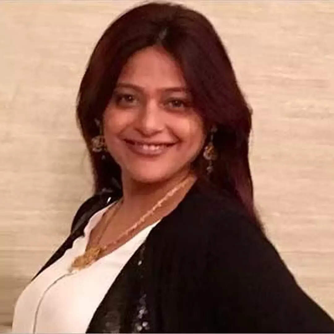 Meet actress Mayoori Kango who left IIT for Bollywood and quits film ...