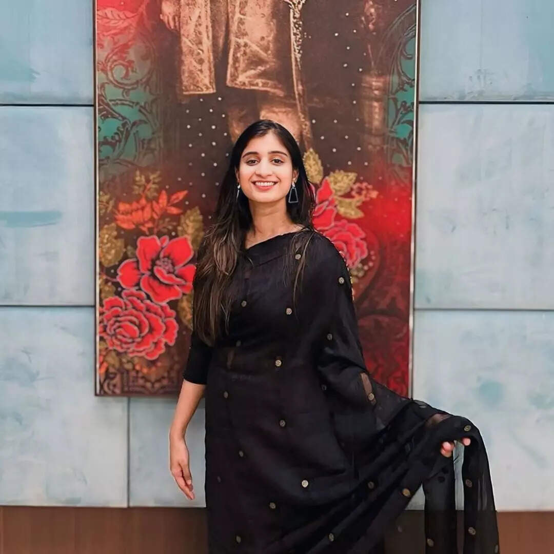 Success Story of IAS Garima Lohia UPSC Rank 2 Topper Cracked UPSC ...