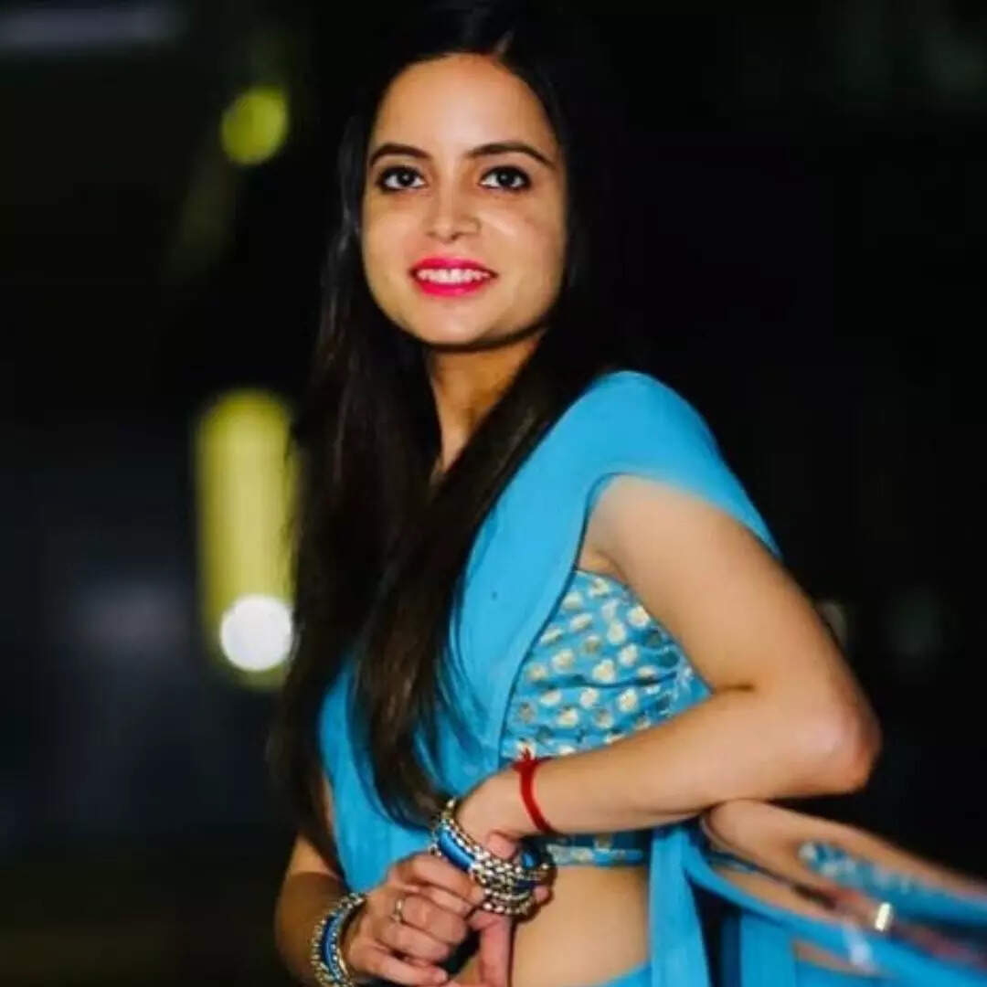 Success Story of IAS Garima Singh Without Coaching Cracked UPSC with IPS Duty- IPS की ड्यूटी के ...