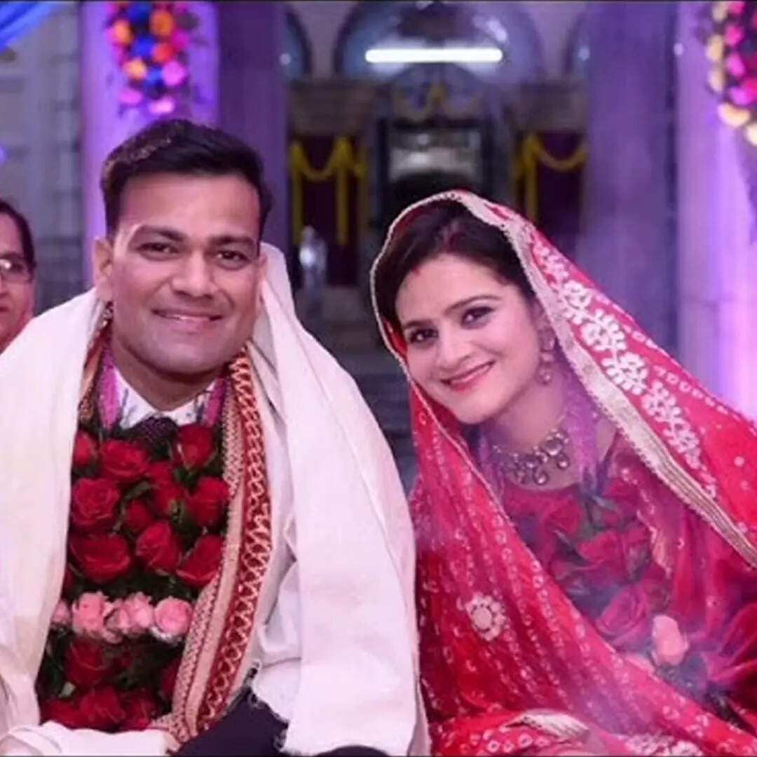 IAS Tushar singla IPS Navjot Simi Love Story: IAS and IPS Got married ...