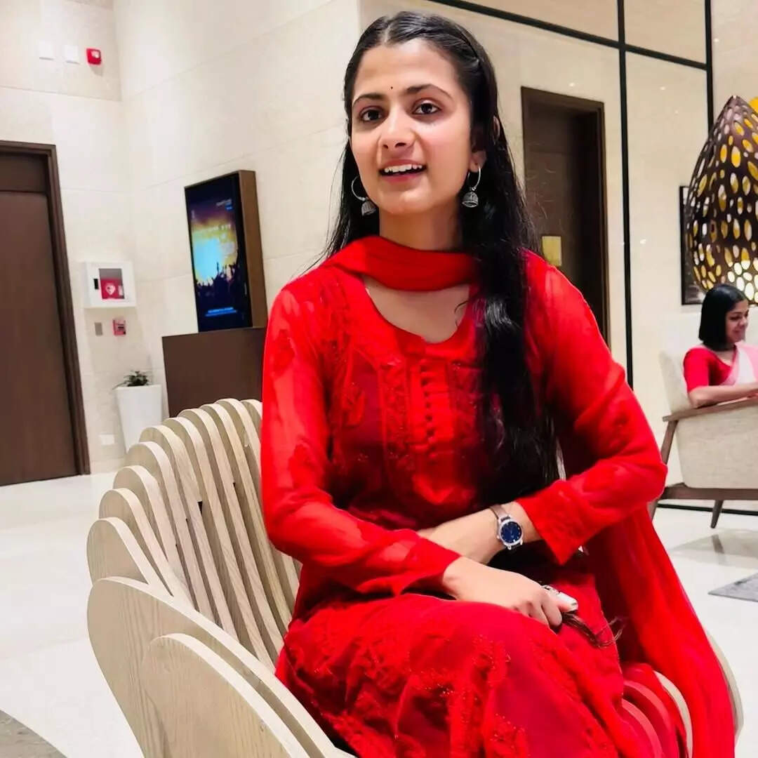 Success Story of UPSC Topper Best Friends IPS Divya Tanwar and Mudita ...