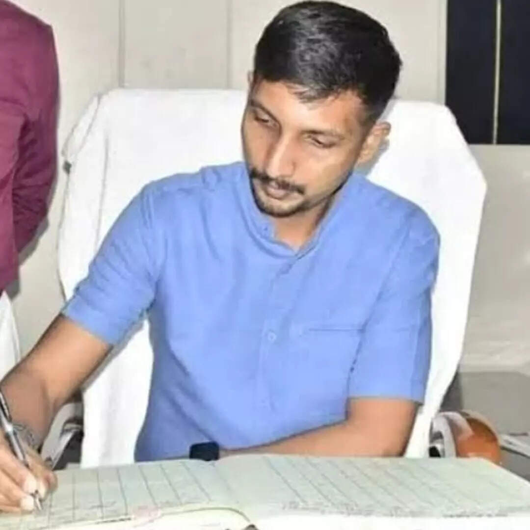 IAS Vishak G is new Lucknow DM know Btech graduate IAS Vishak G success story UPSC Rank UP IAS ...