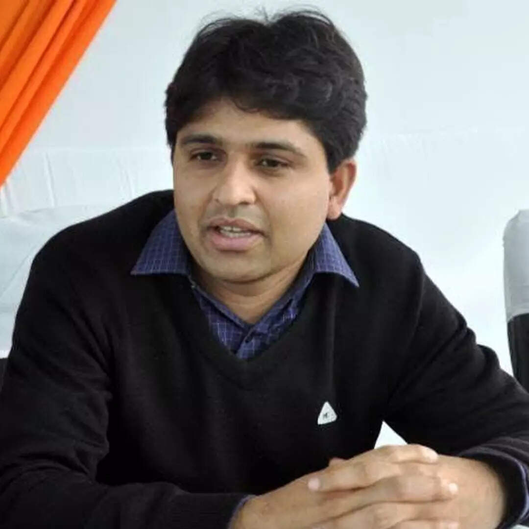 Meet IAS Vijay Kiran Anand Maha kumbh Nagar DM Vijay Kiran Anand UPSC ...