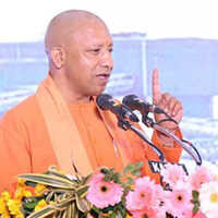 What Is The secret of Gold Kundal In Ears of Cm Yogi Wears - क्या है ...