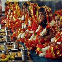 Navratri Kanya Puja Vidhi, Method And Significance Know Kanya Pujan ...