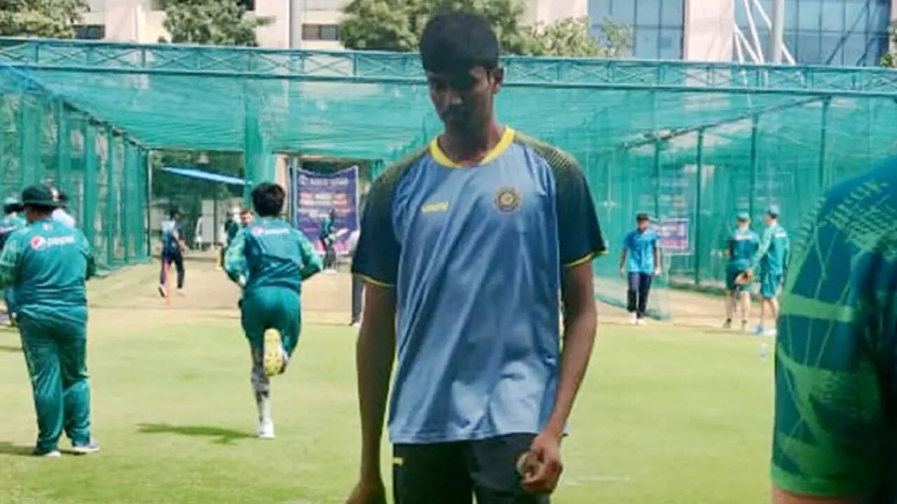 Kaun Hai Nishanth Saranu Who Is Nishanth Saranu 6 Feet 9 Inch Tall Kaun Hai Nishanth Saranu Who Is Nishanth Saranu 6 Feet 9 Inch Tall