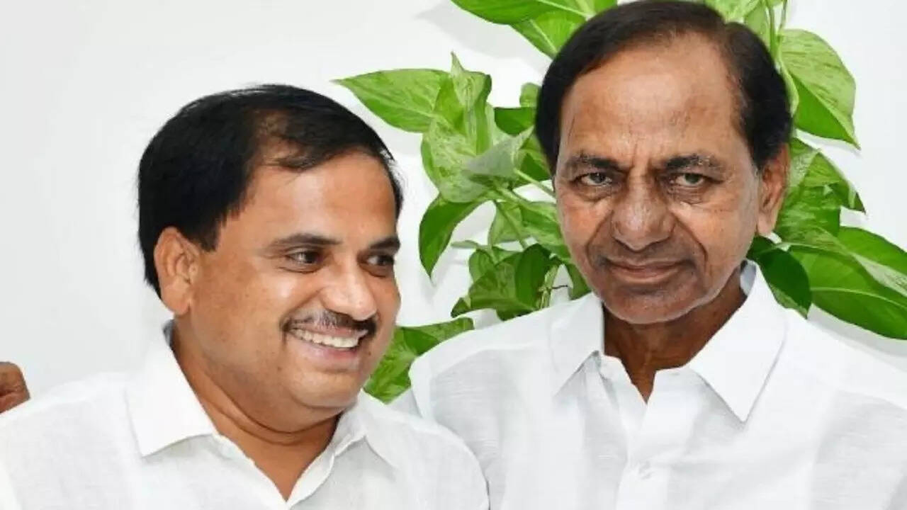 KCR Close Aide Kasireddy Narayan Reddy Resign From BRS May Join ...