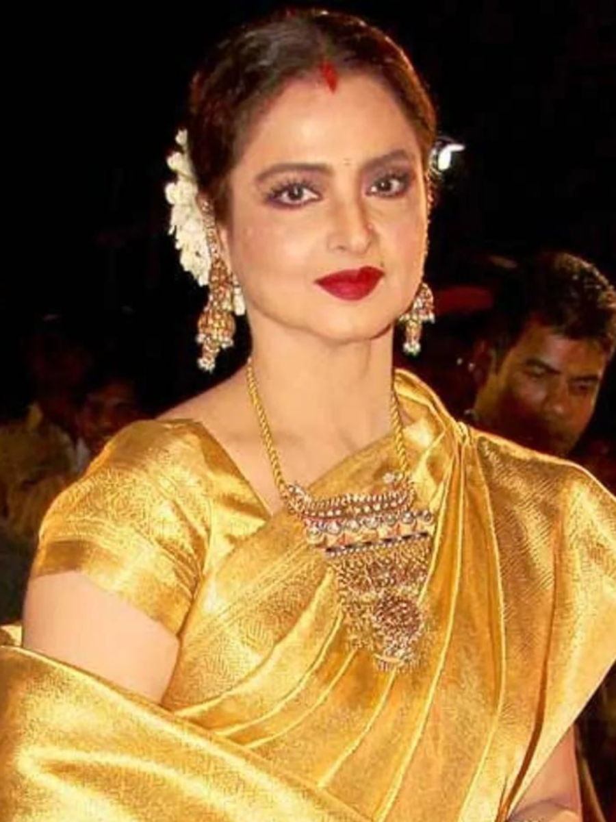bollywood actress rekha celebrate her 70th birthday know about career love story marriage life ...