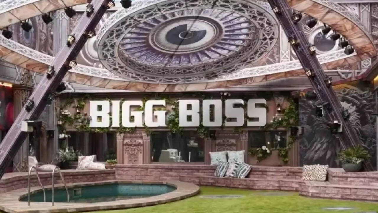Bigg Boss 17 के घर की पहली झलक देखकर फटी रह गई फैंस की आंखें, फोन से ...
