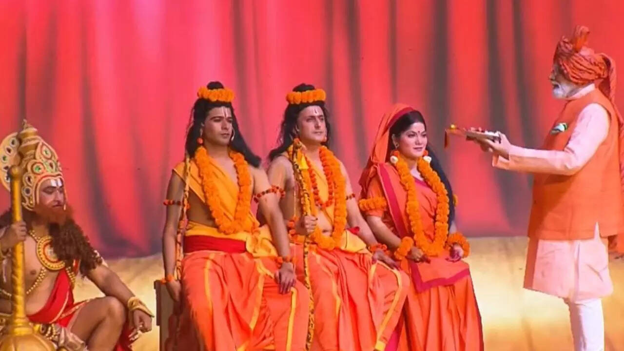 Dussehra 2023 Ravan Dahan PM Narendra Modi At Dwarka Sector-10 Ram ...