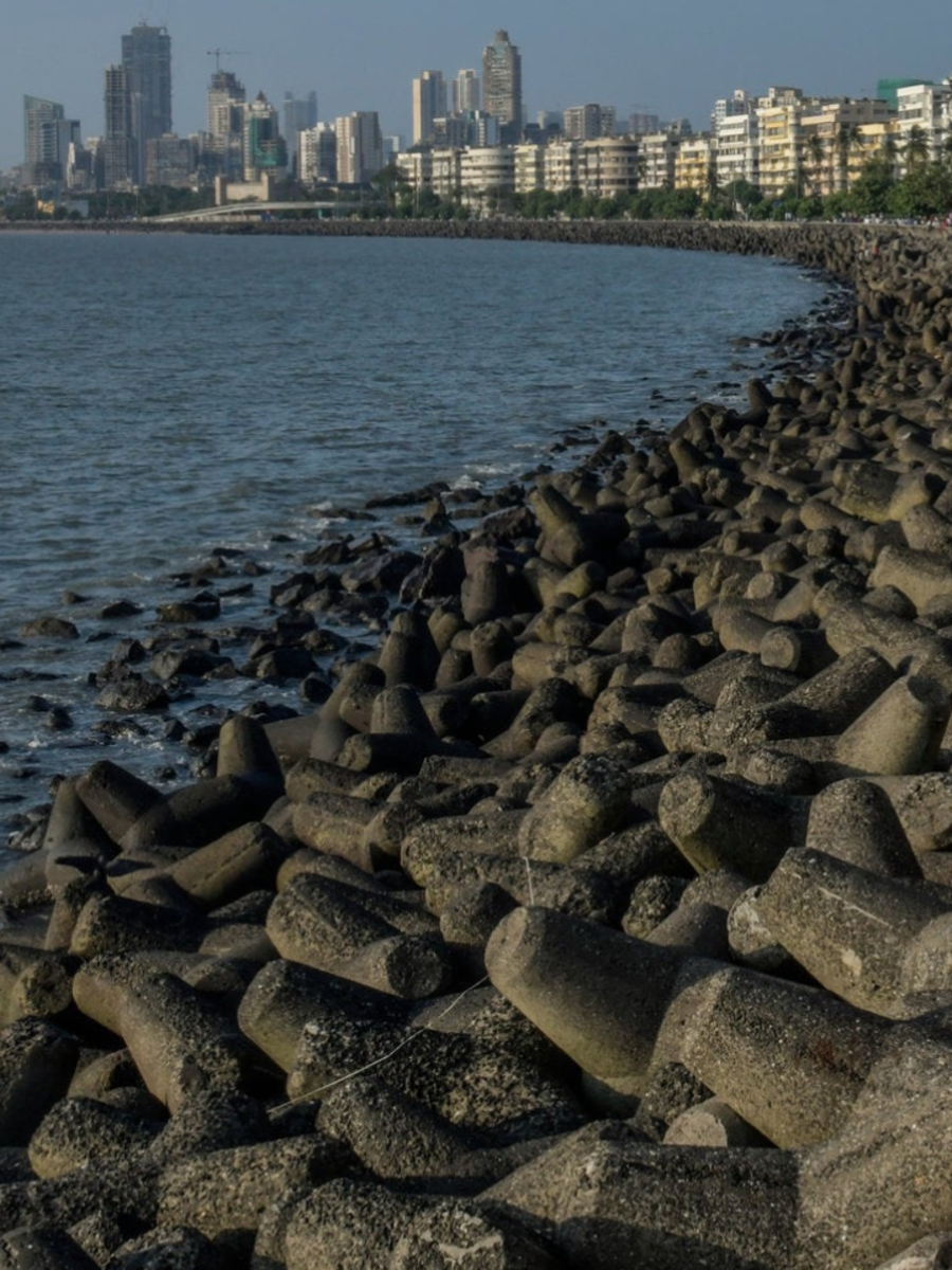Mumbai Marine Drive Stones, Marine Drive Stone Tetrapod: Stone Placed ...
