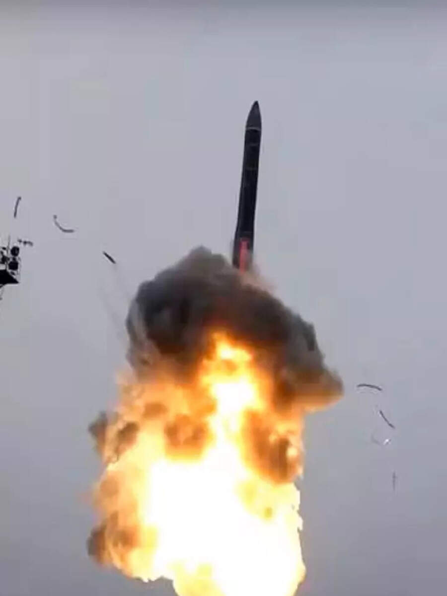 दुनिया की सबसे खतरनाक मिसाइल, 'उल्‍कापिंड' हाइपरसोनिक मिसाइल- World ...