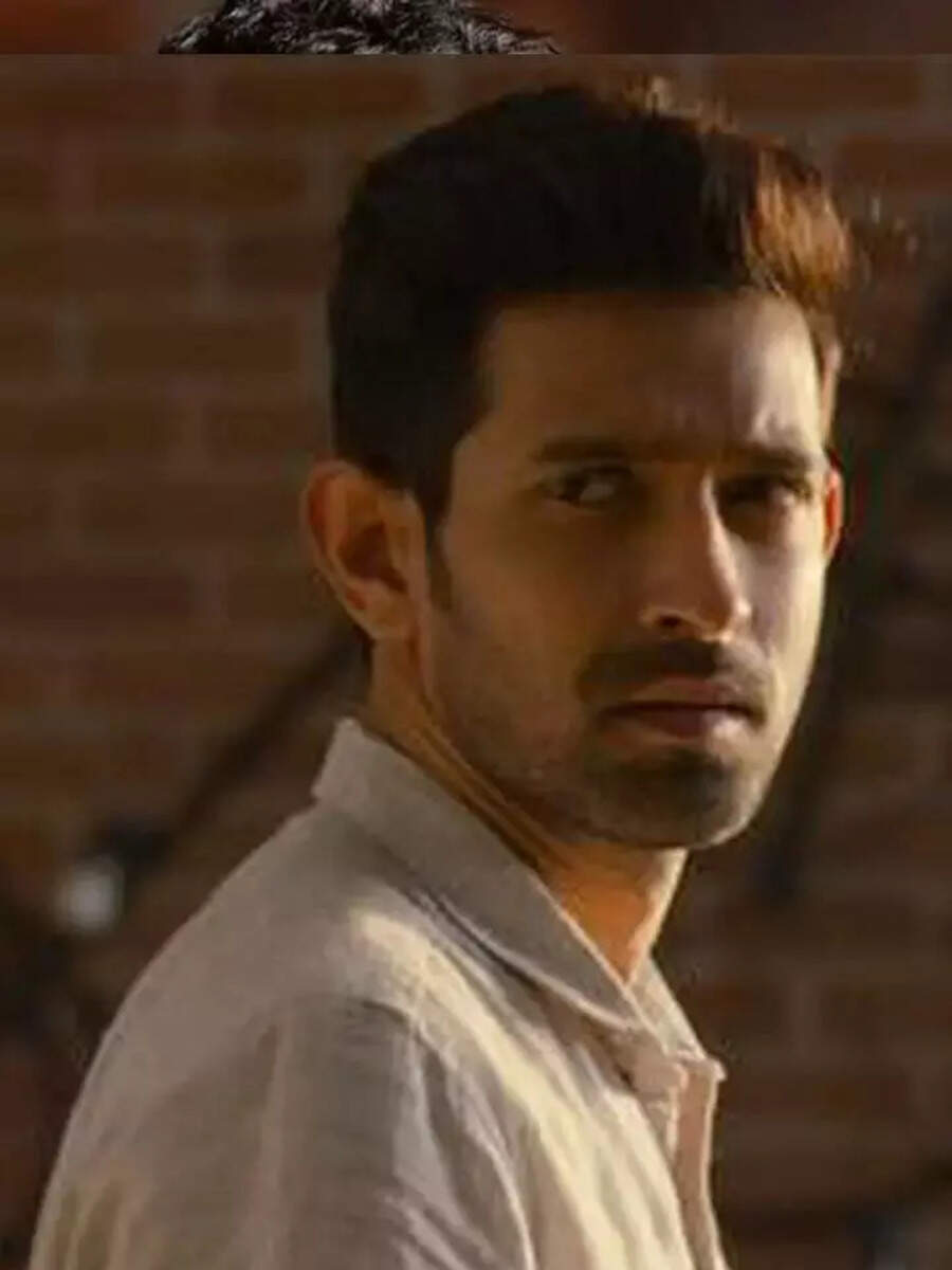 12th Fail अभिनेता विक्रांत मेस्सीचं शिक्षण किती? कोणती पदवी घेतली ...