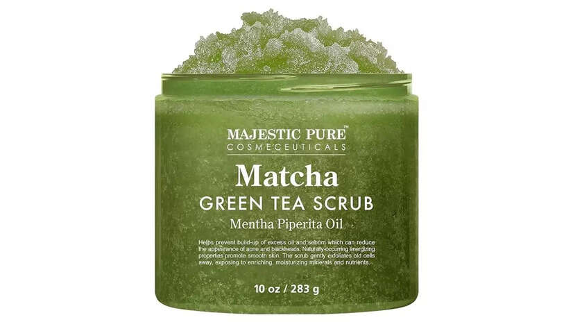 7 Best Body Scrubs To Quench Dryness and Pamper Your Skin