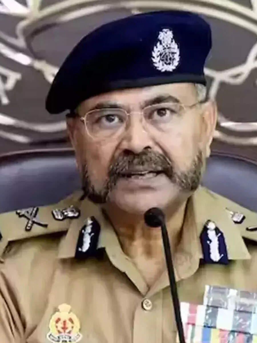 UP New DGP Prashant Kumar Education Qualification Awards UPSC Ranks IPS ...