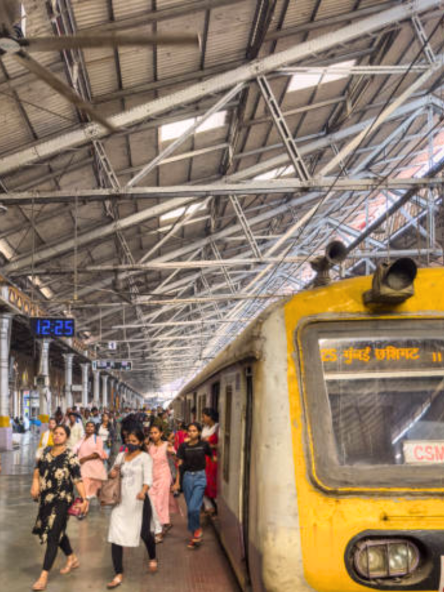 Howrah Junction is Biggest Railway Station of India: India Largest ...
