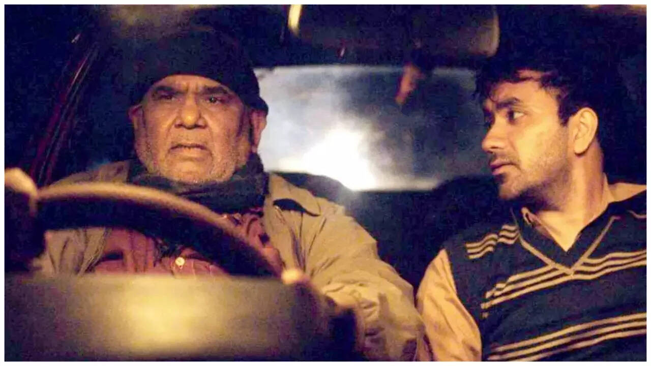 Mirg Movie Review: रिवेंज और मिस्ट्री से भरी हुई है सतीश कौशिक की फिल्म ...