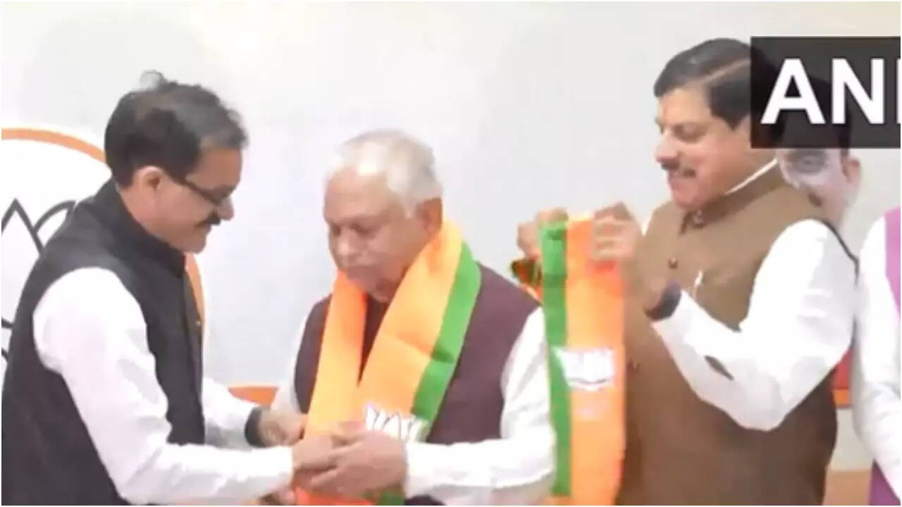 BJP में शामिल हुए दिग्गज नेता व केंद्रीय मंत्री सुरेश पचौरी, लोकसभा ...