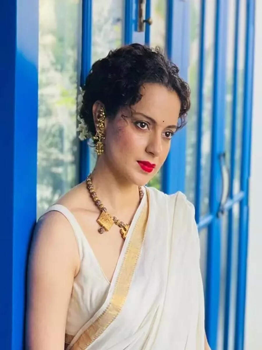 kangana ranaut best traditional saree and ambada look with gajra ...