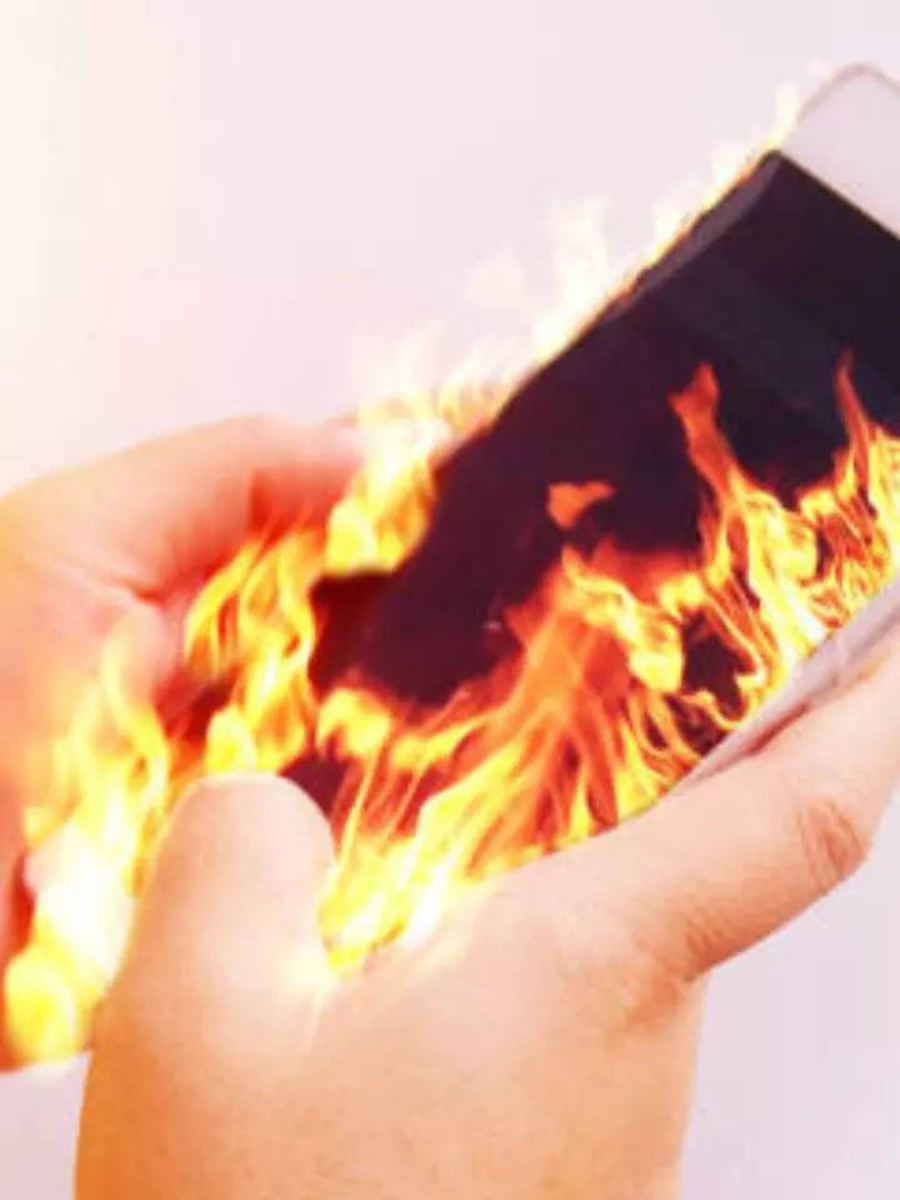 Why do mobile phones explode and how you can prevent it - मोबाईलचा ...