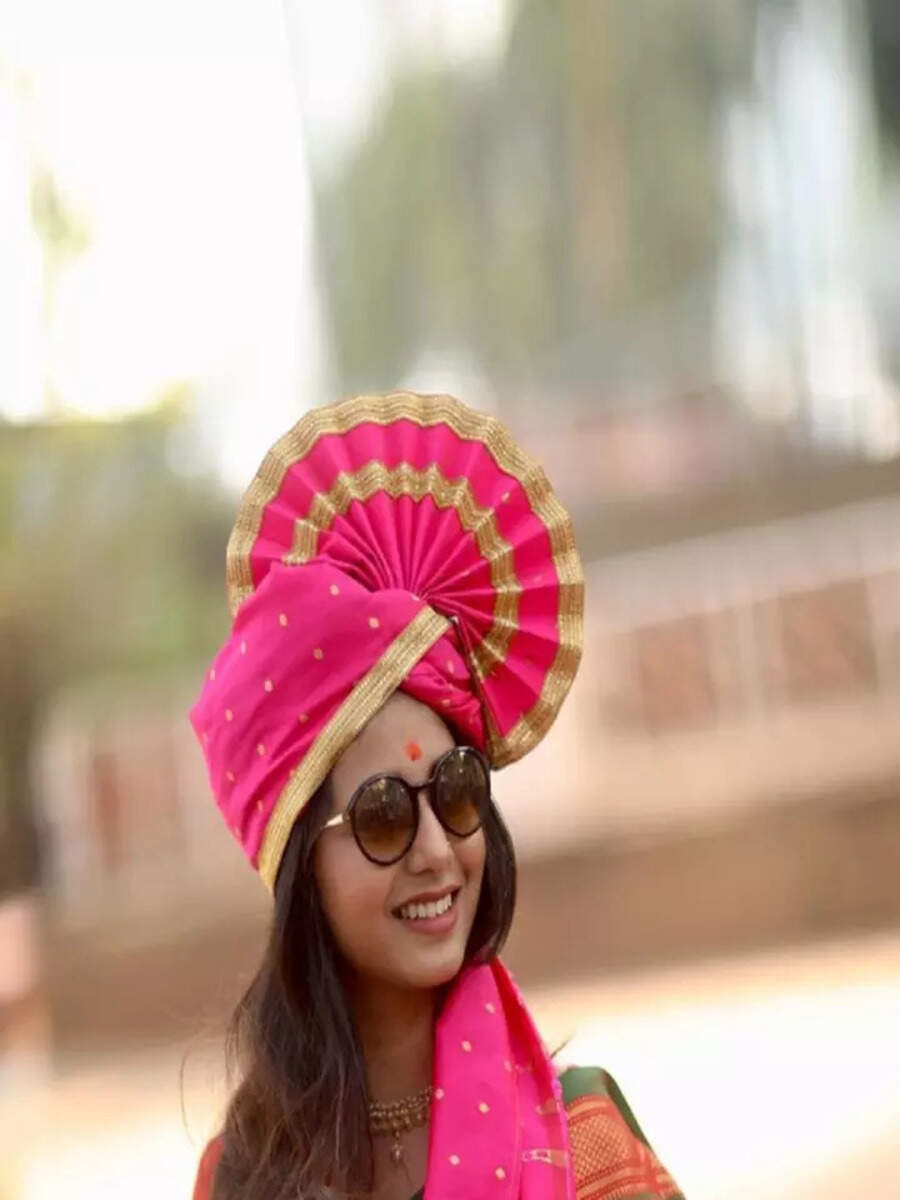 colourful feta fashion for women for gudi padwa marathi actresses ...
