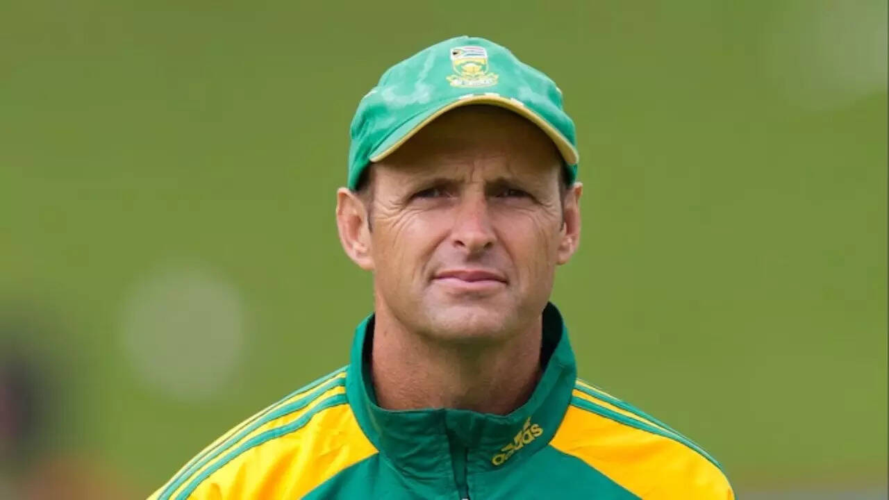Pakistan Ke Naye Coach Ne Btaya Apna Lakshya: Gary Kirsten Set Big ...